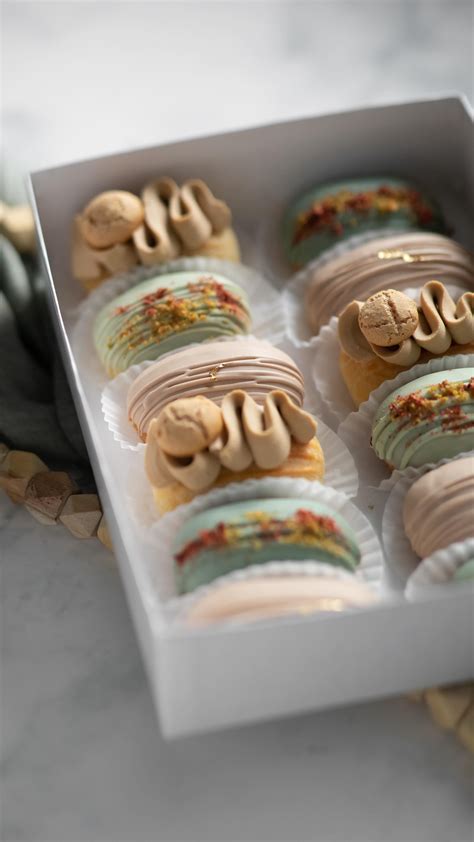 Lenas Choux Eclairs Caramel On Instagram Baking Process Of Eclairs [video] [video