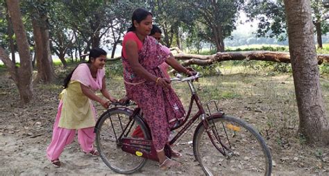 Jeevika Didi बिहार में अब इलेक्ट्रिक साइकिल से चलेंगी जीविका दीदियां बढ़ायेंगी रोजगार व कारोबार