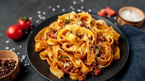 Receita De Talharim Com Molho à Bolonhesa Comida E Receitas