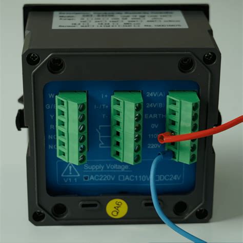Turbidity Sensor Using Arduino Chimay 在线水质分析仪、过滤和软化阀、塑料推入式连接器