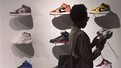 SNEAKERHEAD SAPETE LA DIFFERENZA TRA RETAIL E RESELL MVC Magazine
