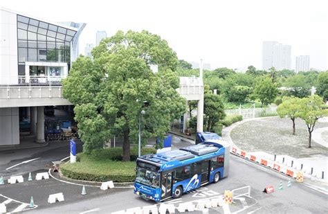 横浜市営バスベイサイドブルー