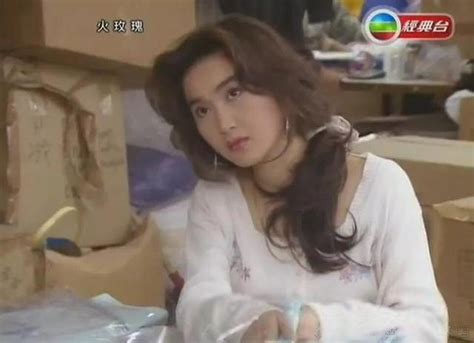 溫碧霞在《火玫瑰》中太經典了，「一頭捲髮 每日頭條