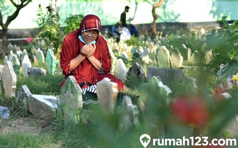 Arti Mimpi Orang Tua Meninggal Menurut Primbon Islam