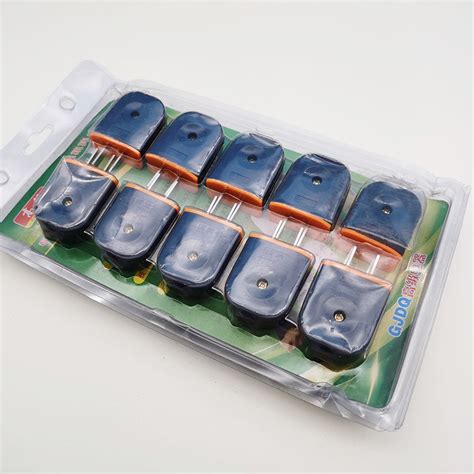 ปลั๊กไฟตัวผู้ 2 ขาแบน 16a 250v ตกไม่แตกมีตัวรัดสายเข้าสายแน่นไม่หลุด