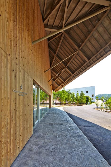 Kengo Kuma Extends His Garden Terrace Nagasaki Hotel