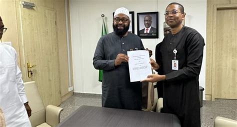 Niger State Signs Green Economy Mou With Nnpc To Develop Mega Solar