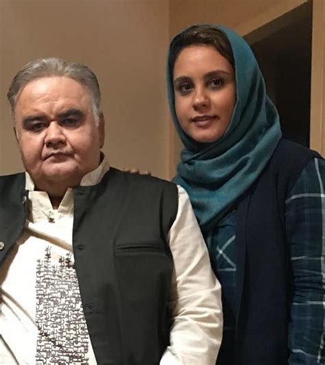 جشن تولد اکبر عبدی با حضور همسرش و خانم بازیگر معروف