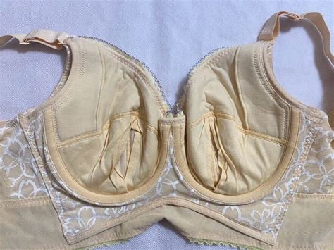 【目立った傷や汚れなし】補正下着 マルコ アヴァンセサクラ 45カップセミロングブラジャー 限定色 E80 大きめサイズの落札情報詳細