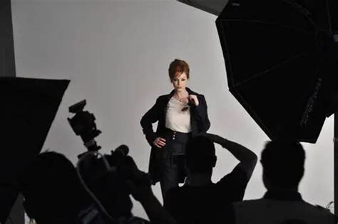 Christina Hendricks Poster 235415 Online Best Prices