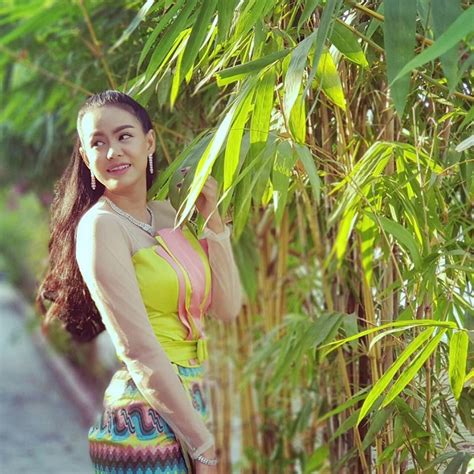 ချစ်စရာကောင်းတဲ့ မြန်မာဆန်ဆန်ပုံရိပ်လေးနဲ့ အေးဝတ်ရည်သောင်း Myanmarload