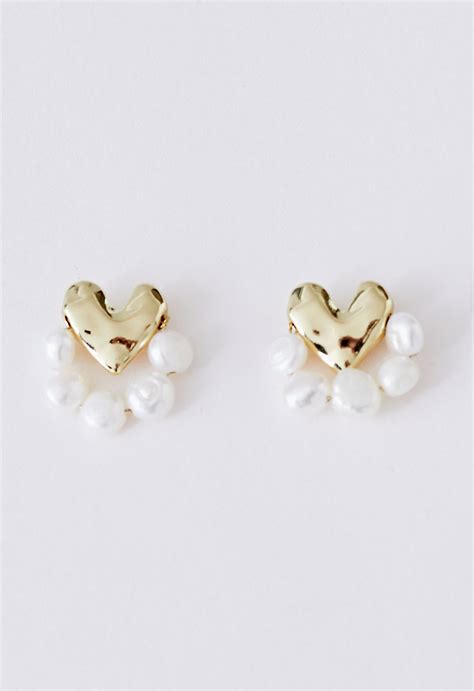 Golden Heart Pearl Trim Earrings Retro Indie And Unique Fashion