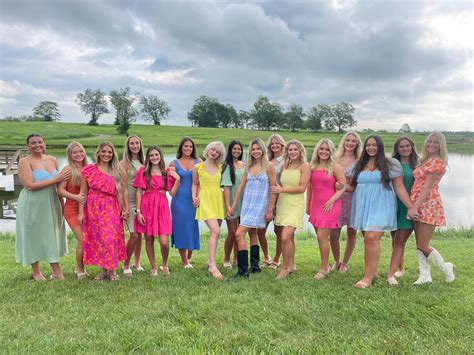 Belle Belle Murphy • Instagram Photos And Videos