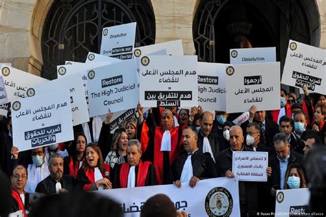 الخارجية الأمريكية إقالة سعيد 57 قاضياً تقوض المؤسسات الديمقراطية في