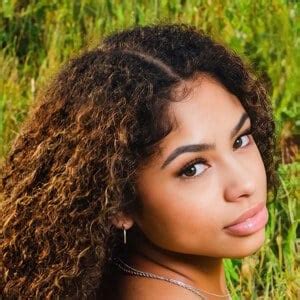 Nadia J Birthday Sawalha Julia Nadia Sister Family Caught Forgotten Feud Middle Nadia J Birthday