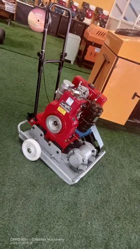 5 Hp Portable Plate Compactor Machine Capacity 5 Tonn At ₹ 53000
