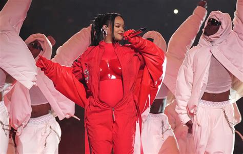 Rihanna Dancing Dirty