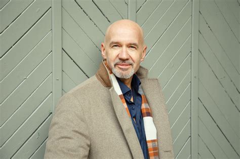 Producents Aigars Dinsbergs Man Ir Bijušas Bailes Būt Nevajadzīgam Nralv