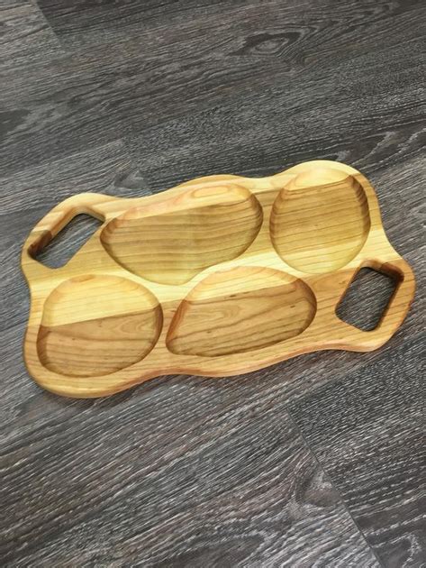 Деревянный поднос менажница Lizhnyk 023К ЕКО на 4 отделения с ручками тарелка доска ЭКО