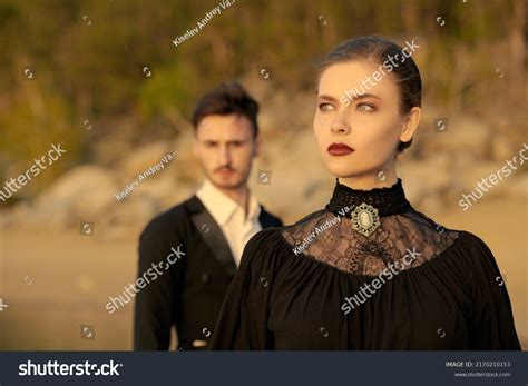 57209 귀족 여성 이미지 스톡 사진 및 벡터 Shutterstock