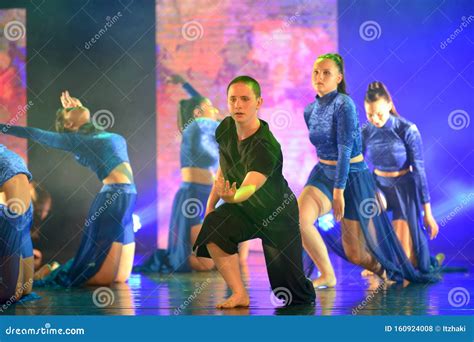 Womans Dancing Modern Dance Editorial Stock Photo Image Of Dancing