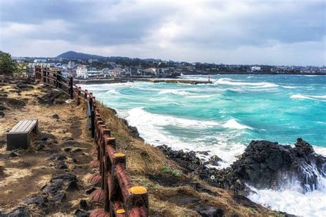 请问济州岛旅游必去的景点有哪些南京旅游必去十大景点推荐解析 综合百科 绿润百科