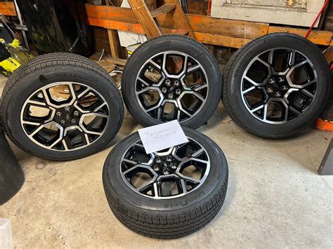 Minnesota 2025 Lariat 19 Oem Wheels With 22555r19 Goodyear Wrangler