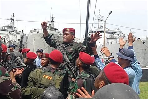 Satuan Kopaska Koarmada Ii Tni Al Gelar Ojt Pasukan Khusus Yang
