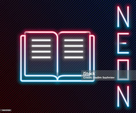 연금술 조리법과 신비한 주문과 검은 배경에 고립 된 마법 마법 아이콘과 빛나는 네온 라인 고대 마법 책 다채로운 개요 개념 벡터