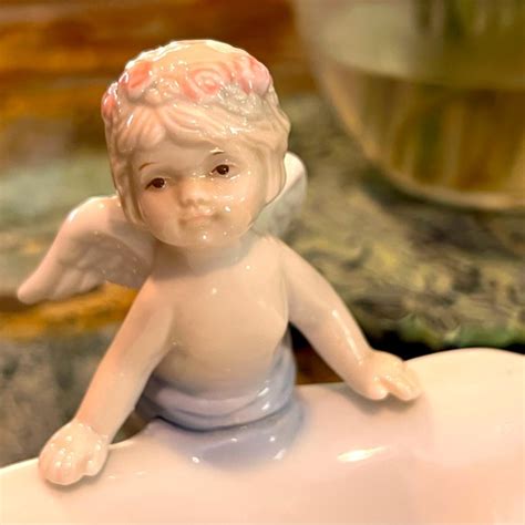 Cracker Barrel Accents Crackle Barrel 3 Angels Cherubs Candy Dish