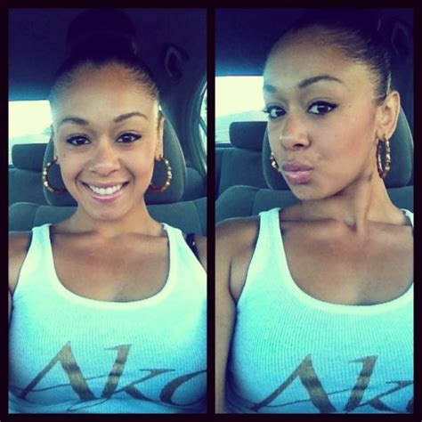 Akoo Model Clothing Brand Akoo Model