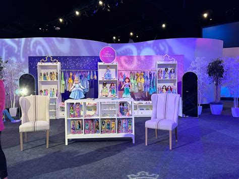 Tour The Disney Princess Dream Closet Full Of Dolls And Pretend Play
