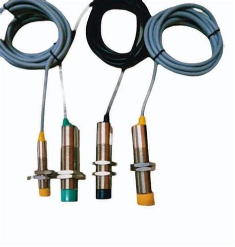 Inductive Proximity Sensor 24 V Pnp At ₹ 500piece In Thane Id