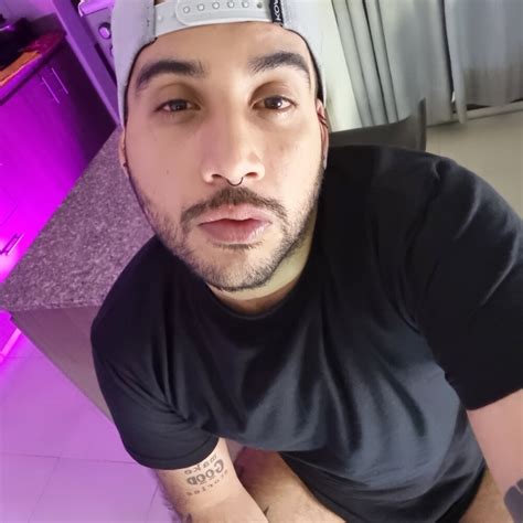 موديل الكاميرا Joshreps دردشة وعرض جنس مجاني Stripchat