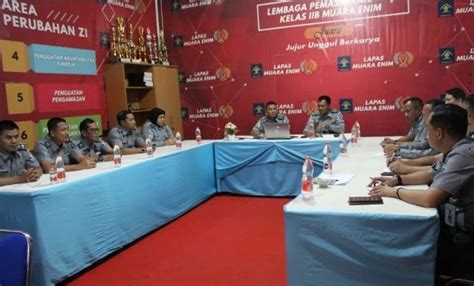 Komitmen Bersama Lapas Muara Enim Gelar Rapat Penguatan Zona Integritas