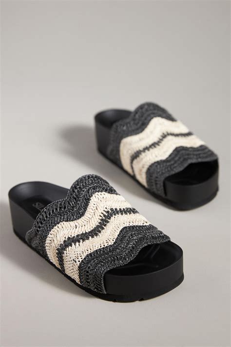 Silent D 플랫폼 라피아 샌들 앤트로폴로지 한국 공식 스토어 유니크한 여성 패션 및 라이프스타일 편집샵 200개이상의 프리미엄 브랜드 여성 의류 액세서리