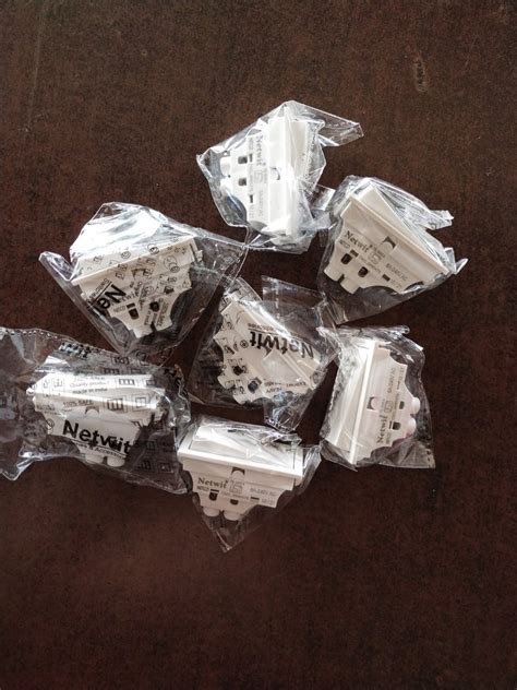 6a White Electrical Modular Socket For Electric Fittings 240 V At