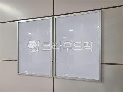 포스터 광고 광고판 공익광고 시각디자인 사진이미지일러스트캘리그라피 5분전작가