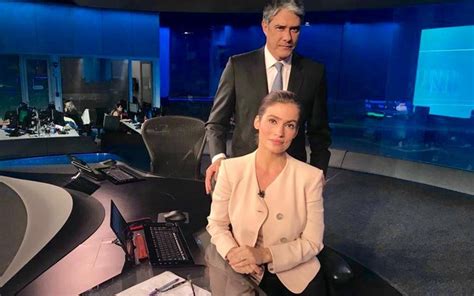 Discreta Renata Vasconcellos Tem Foto Ao Lado De William Bonner