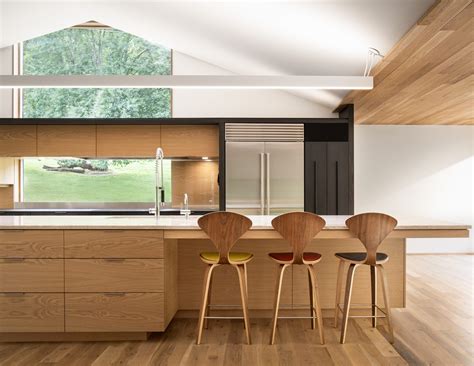 Two Faced House” Showcases Contemporary Reimagining Of A Classic