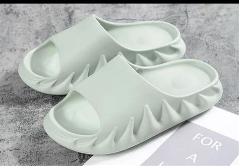 Оригінальні пляжні шльопанці — ціна 580 грн у каталозі Босоніжки Купити жіночі речі за доступною