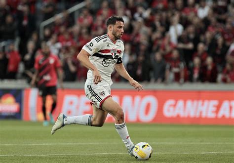 S O Paulo Fc On Twitter O Tricolor Volta A Campo Na Quarta Feira S H Em Duelo O