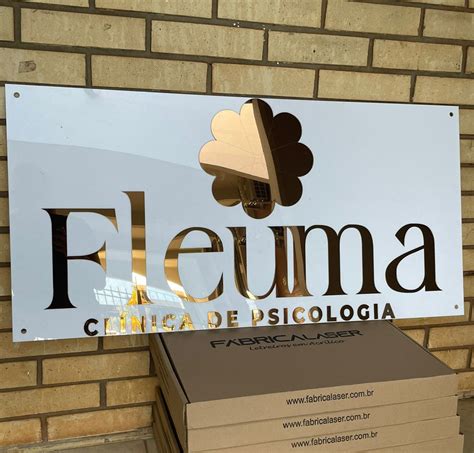 Letreiro de parede Placa 100x50cm Acrílico Personalizado Compre