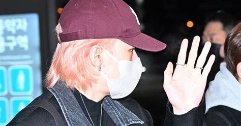 스트레이키즈 현진 힙하게 인사 [포토엔hd]