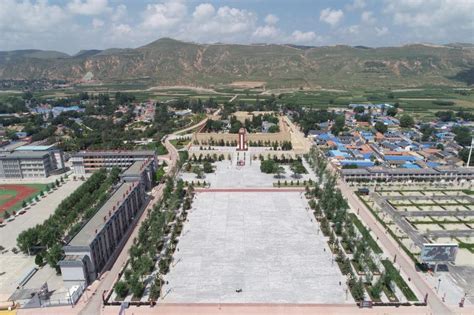 第十四届全国网媒宁夏行记者团参观将台堡红军长征胜利会师纪念园中国国情中国网