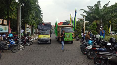 Suarakan Sejumlah Tuntutan Serikat Buruh Gresik Kepung Kantor Pemkab