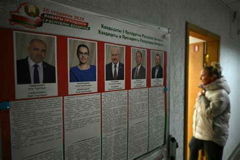 Belarusians Vote In Election To Extend Lukashenkos 30 Year Rule