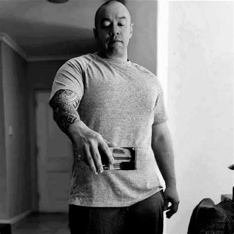 Guil Guil 97400 • Threads Say More