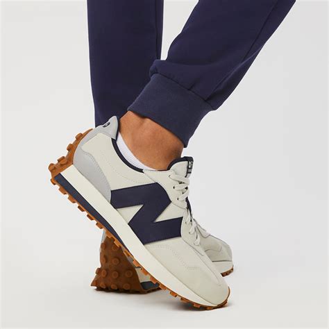 Figs New Balance 327 Greynavy