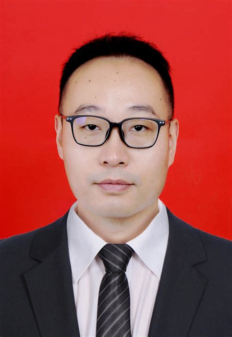 谢 烨 丹棱县人民政府